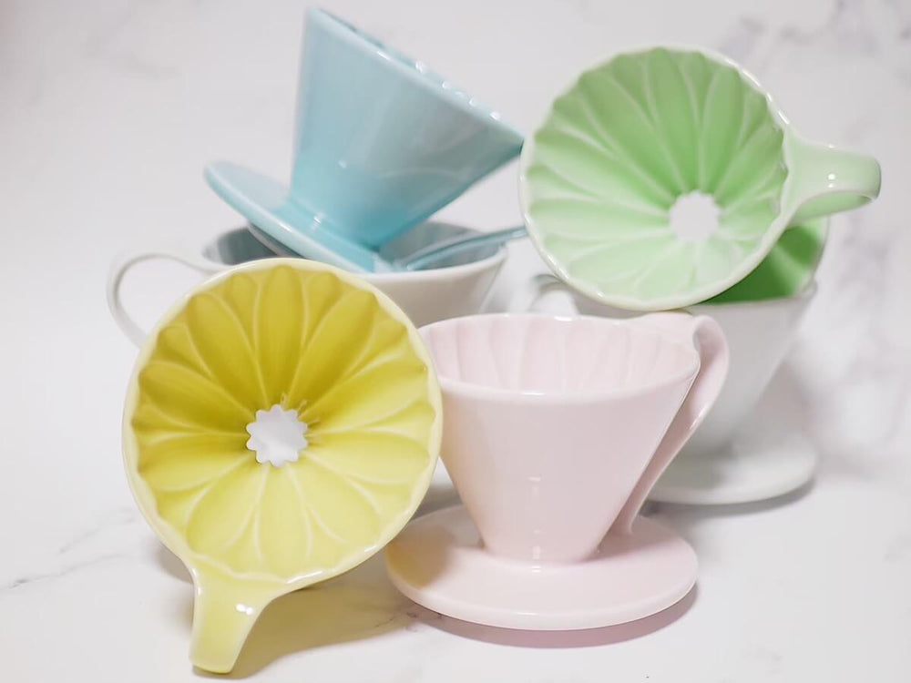 CAFEC | Porcelain Flower Dripper - 2-4 Cup - Cafuné Boutique